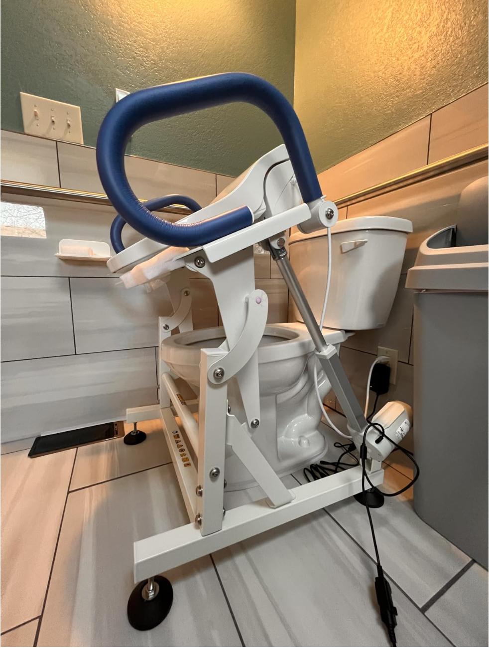 MCombo Toilet Lift - Ability Toolbox Guidebook