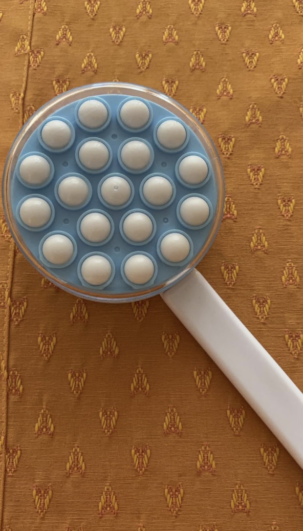 Roller Lotion Applicator - Ability Toolbox Guidebook